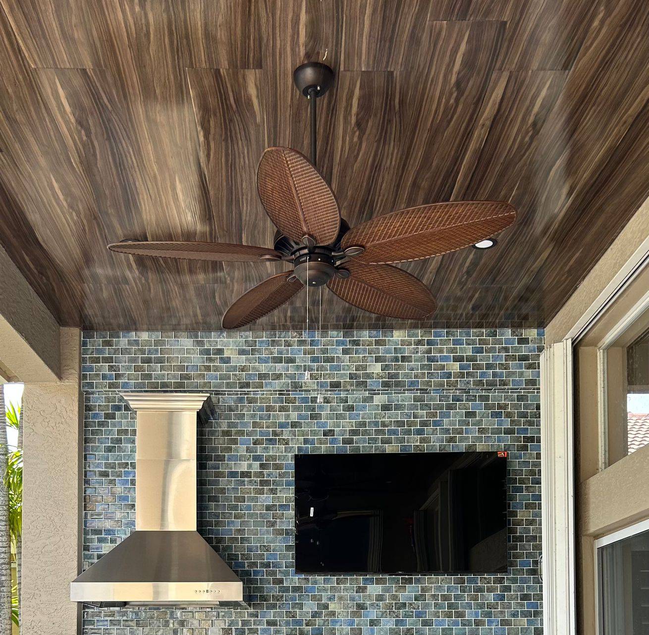 Crafting Modern Elegance: The Expertly Made Vinyl Ceiling Experience